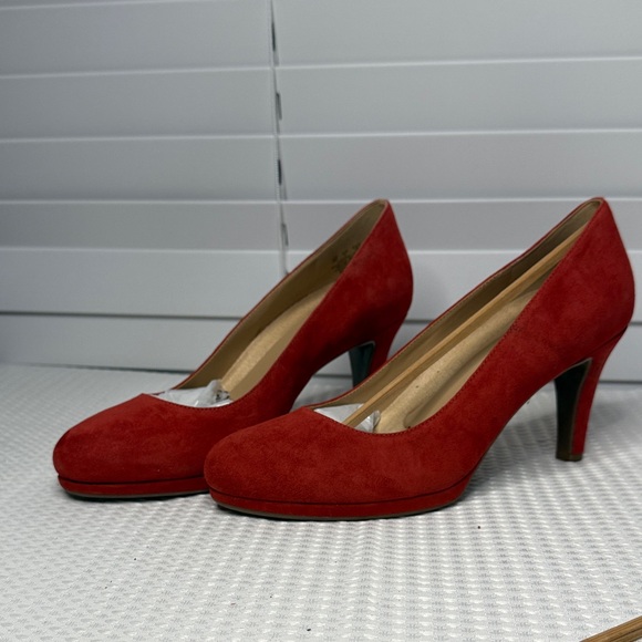 Naturalizer | Shoes | Naturalizer N5 Contour Red Suede Leather Upper 3 ...